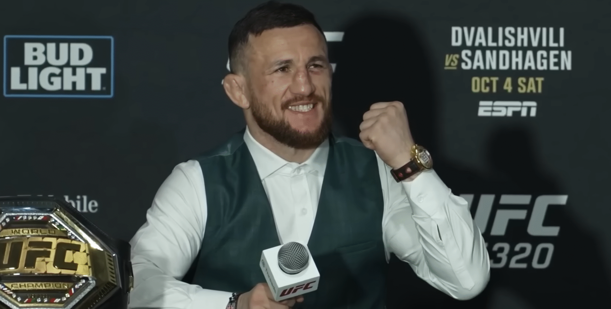 UFC Champion Smells Pizza While Cutting Weight for UFC 323 Fight